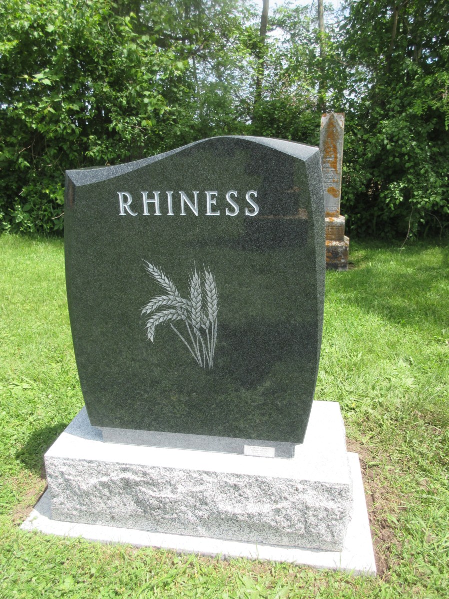 Standard Upright Monuments – Kinkaid Loney Monuments
