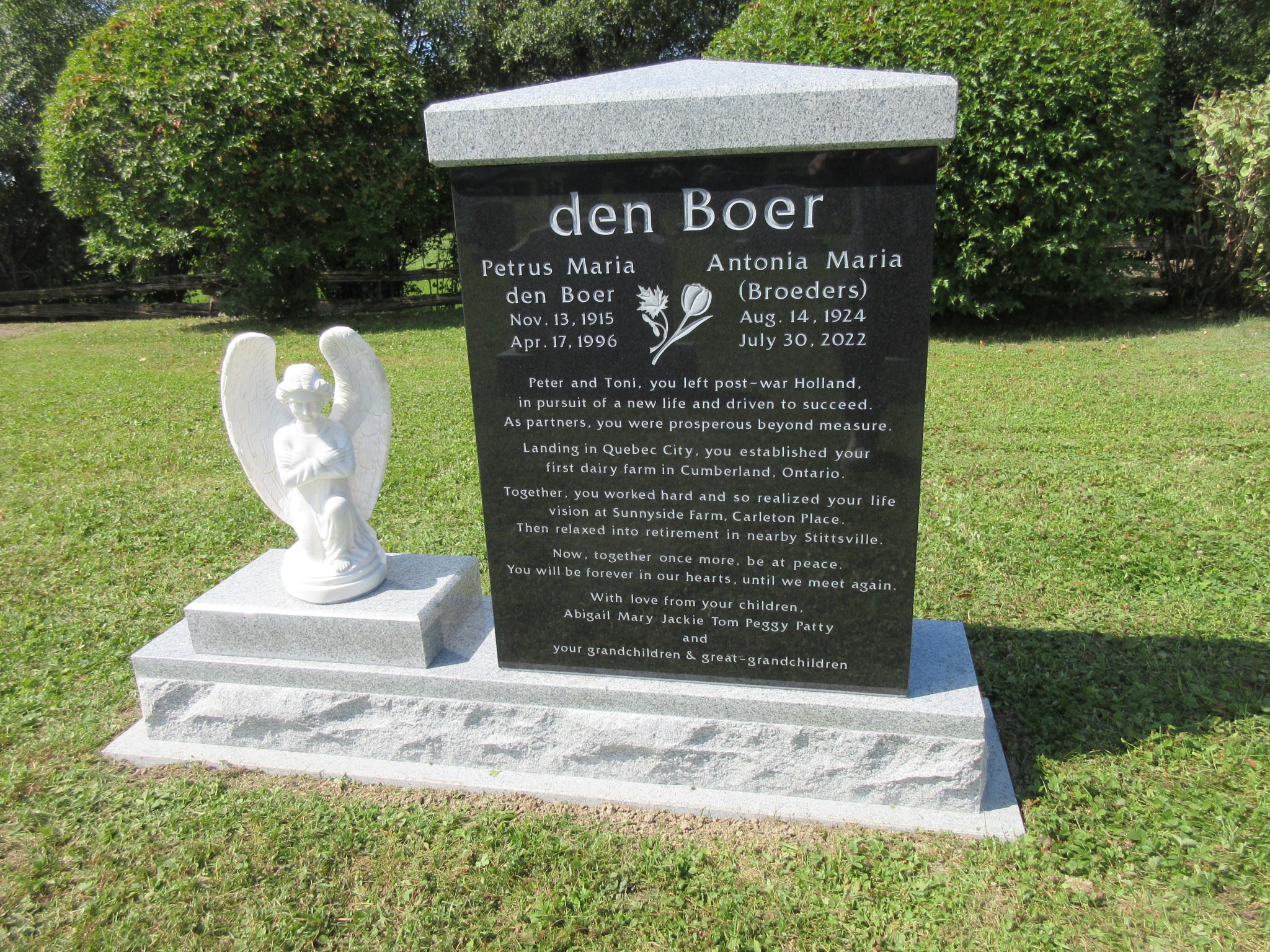 Standard Upright Monuments – Kinkaid Loney Monuments